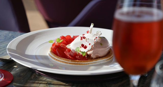 Luxury Dining in Edinburgh | Fingal, Luxury Floating Hotel